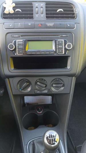 Pelēks Volkswagen Polo 2010 Viļņa, ar dzinēja tilpumu 1.60 L un nobraukumu 333 tūkst. km par 3000 €, foto 17 vietnē AUTOMOTO.COM.LV
