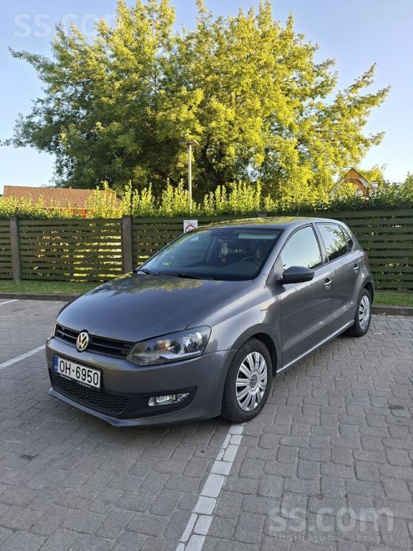 Grey Volkswagen Polo 2010 in Jelgava, with an engine capacity of 1.20 L and mileage of 259 thousand km for 1900 €, photo 1 on AUTOMOTO.COM.LV