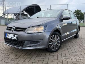 Grey Volkswagen Polo 2010 in Valmiera, with an engine capacity of 1.60 L and mileage of 300 thousand km for 3150 €, photo 4 on AUTOMOTO.COM.LV