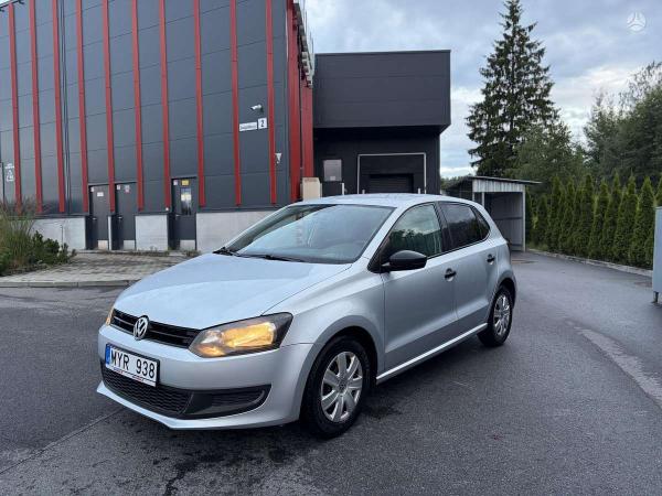 Grey Volkswagen Polo 2010 in Vilnius, with an engine capacity of 1.20 L and mileage of 232 thousand km for 3200 €, photo 3 on AUTOMOTO.COM.LV