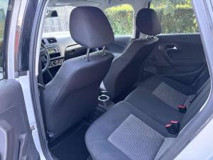 Grey Volkswagen Polo 2010 in Vilnius, with an engine capacity of 1.20 L and mileage of 232 thousand km for 3200 €, photo 12 on AUTOMOTO.COM.LV
