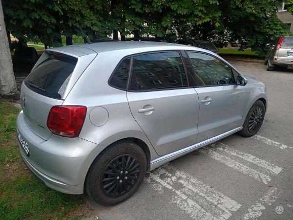 Grey Volkswagen Polo 2010 in Kaunas, with an engine capacity of 1.20 L and mileage of 267 thousand km for 2899 €, photo 5 on AUTOMOTO.COM.LV