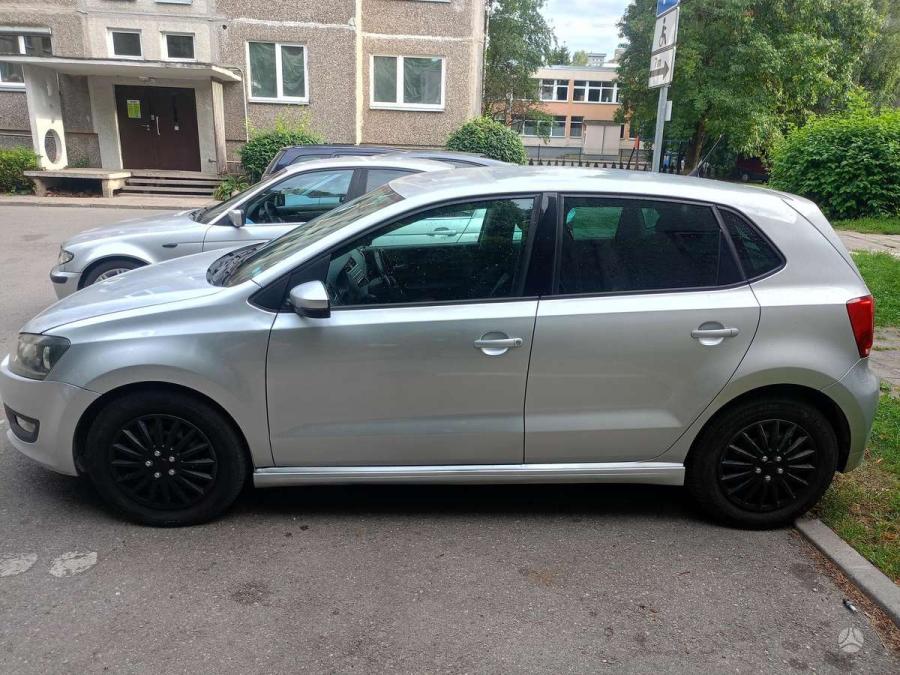 Pelēks Volkswagen Polo 2010 Kauņa, ar dzinēja tilpumu 1.20 L un nobraukumu 267 tūkst. km par 2899 €, foto 7 vietnē AUTOMOTO.COM.LV