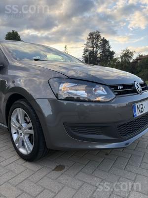 Grey Volkswagen Polo 2010 in Cesis, with an engine capacity of 1.60 L and mileage of 270 thousand km for 4000 €, photo 4 on AUTOMOTO.COM.LV