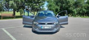 Grey Volkswagen Polo 2010 in Bauska, with an engine capacity of 1.60 L and mileage of 228 thousand km for 3500 €, photo 1 on AUTOMOTO.COM.LV