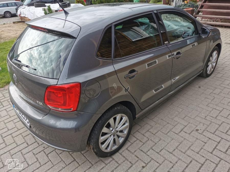 Pelēks Volkswagen Polo 2011 Kauņa, ar dzinēja tilpumu 1.60 L un nobraukumu 391 tūkst. km par 3600 €, foto 4 vietnē AUTOMOTO.COM.LV