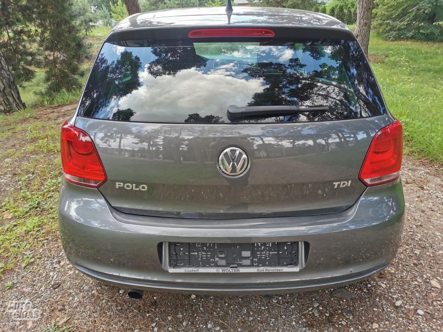 Pelēks Volkswagen Polo 2011 Kauņa, ar dzinēja tilpumu 1.60 L un nobraukumu 391 tūkst. km par 3600 €, foto 8 vietnē AUTOMOTO.COM.LV