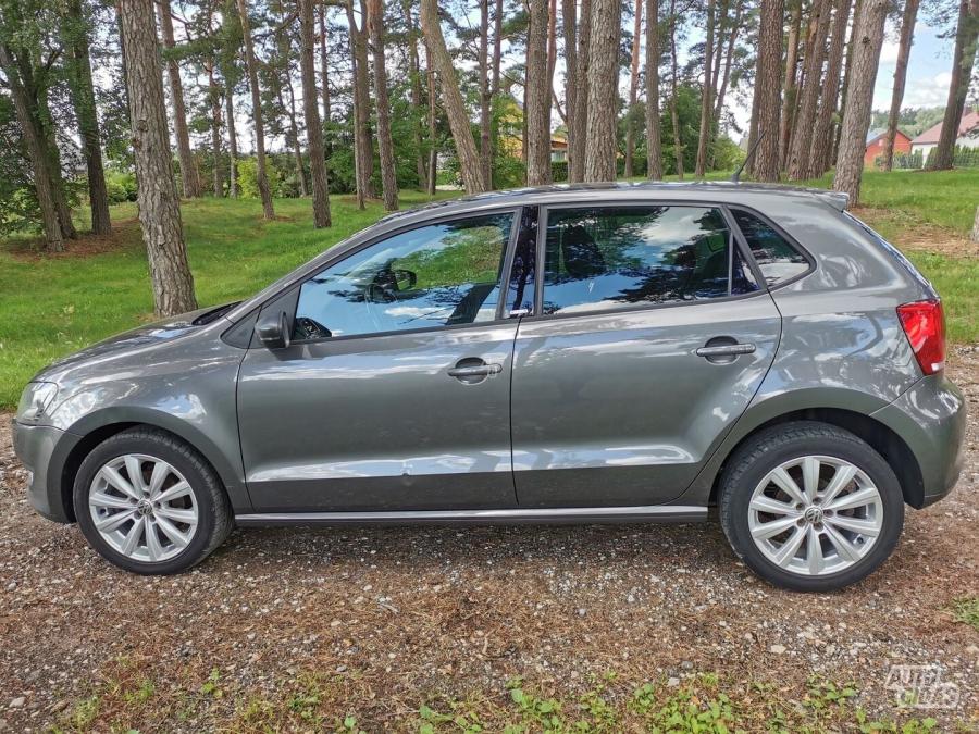Pelēks Volkswagen Polo 2011 Kauņa, ar dzinēja tilpumu 1.60 L un nobraukumu 391 tūkst. km par 3600 €, foto 10 vietnē AUTOMOTO.COM.LV