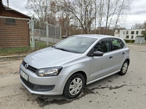 Grey Volkswagen Polo 2011 in Vilnius, with an engine capacity of 1.20 L and mileage of 203 thousand km for 2300 €, photo 1 on AUTOMOTO.COM.LV
