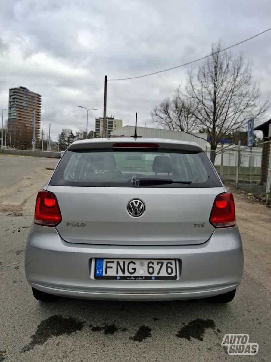 Pelēks Volkswagen Polo 2011 Viļņa, ar dzinēja tilpumu 1.20 L un nobraukumu 203 tūkst. km par 2300 €, foto 5 vietnē AUTOMOTO.COM.LV