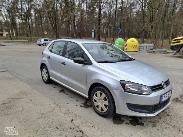 Grey Volkswagen Polo 2011 in Vilnius, with an engine capacity of 1.20 L and mileage of 203 thousand km for 2300 €, photo 6 on AUTOMOTO.COM.LV