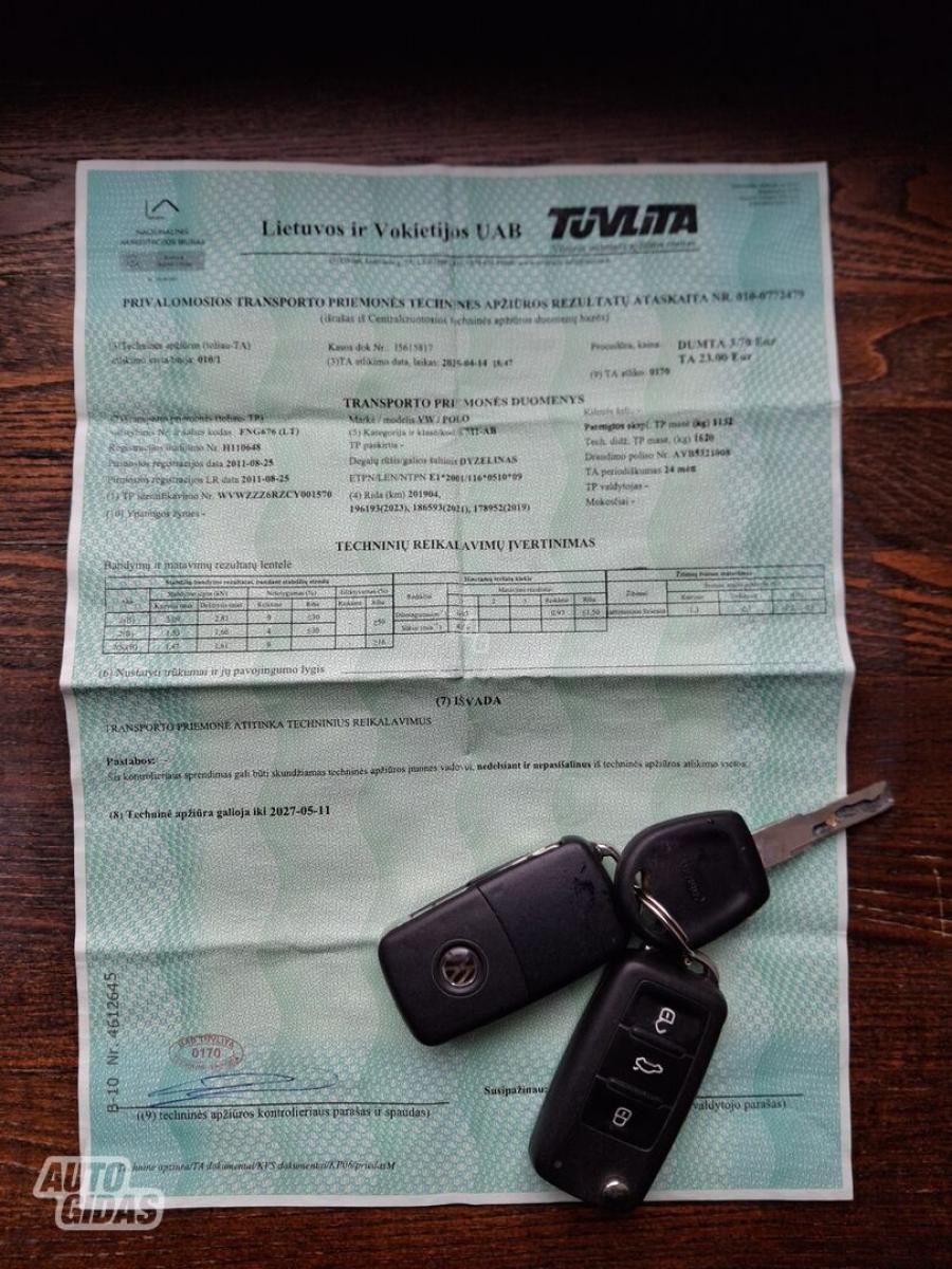 Pelēks Volkswagen Polo 2011 Viļņa, ar dzinēja tilpumu 1.20 L un nobraukumu 203 tūkst. km par 2300 €, foto 15 vietnē AUTOMOTO.COM.LV