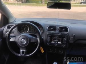 Grey Volkswagen Polo 2011 in Tukums, with an engine capacity of 1.20 L and mileage of 273 thousand km for 3999 €, photo 8 on AUTOMOTO.COM.LV