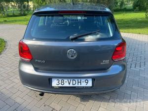 Pelēks Volkswagen Polo 2011 Cēsis, ar dzinēja tilpumu 1.60 L un nobraukumu 285 tūkst. km par 5650 €, foto 6 vietnē AUTOMOTO.COM.LV