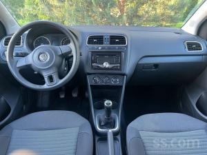 Pelēks Volkswagen Polo 2011 Cēsis, ar dzinēja tilpumu 1.60 L un nobraukumu 285 tūkst. km par 5650 €, foto 14 vietnē AUTOMOTO.COM.LV
