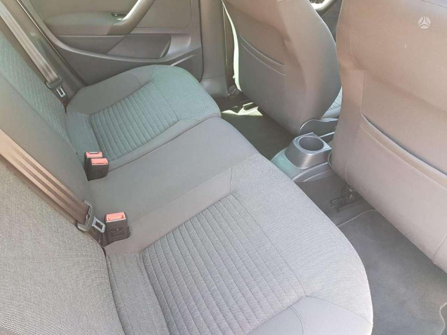 Pelēks Volkswagen Polo 2011 Šauļi, ar dzinēja tilpumu 1.20 L un nobraukumu 260 tūkst. km par 3350 €, foto 12 vietnē AUTOMOTO.COM.LV