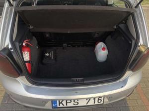 Grey Volkswagen Polo 2011 in Jonava, with an engine capacity of 1.20 L and mileage of 304 thousand km for 2100 €, photo 4 on AUTOMOTO.COM.LV