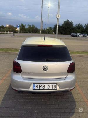 Grey Volkswagen Polo 2011 in Jonava, with an engine capacity of 1.20 L and mileage of 304 thousand km for 2100 €, photo 5 on AUTOMOTO.COM.LV
