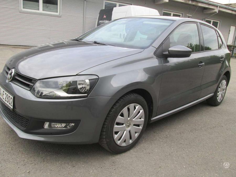Grey Volkswagen Polo 2011 in Kelme, with an engine capacity of 1.20 L and mileage of 146 thousand km for 3850 €, photo 4 on AUTOMOTO.COM.LV