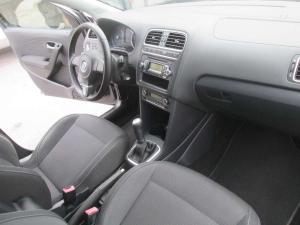 Grey Volkswagen Polo 2011 in Kelme, with an engine capacity of 1.20 L and mileage of 146 thousand km for 3850 €, photo 11 on AUTOMOTO.COM.LV