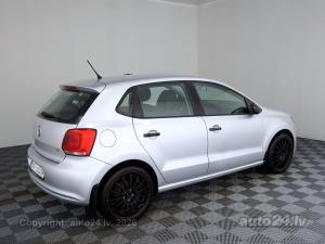 Pelēks Volkswagen Polo 2011 Tallina, ar dzinēja tilpumu 1.40 L un nobraukumu 266 tūkst. km par 2399 €, foto 4 vietnē AUTOMOTO.COM.LV