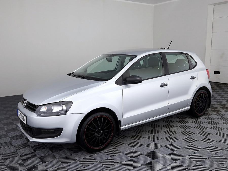 Grey Volkswagen Polo 2011 in Tallinn, with an engine capacity of 1.40 L and mileage of 266 thousand km for 2399 €, photo 11 on AUTOMOTO.COM.LV