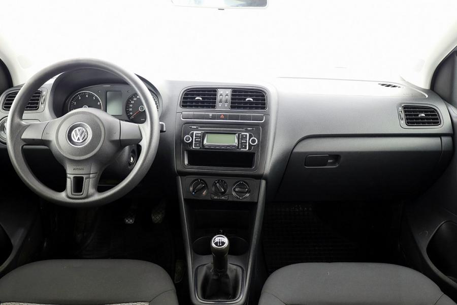 Grey Volkswagen Polo 2011 in Tallinn, with an engine capacity of 1.40 L and mileage of 266 thousand km for 2399 €, photo 14 on AUTOMOTO.COM.LV