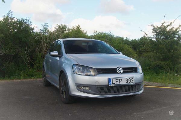 Volkswagen Polo 2011 Klaipėda vietnē Pelēks Volkswagen Polo 2011 Klaipėda, ar dzinēja tilpumu 1.60 L un nobraukumu 260 tūkst. km par 2800 €, foto 3 vietnē AUTOMOTO.COM.LV