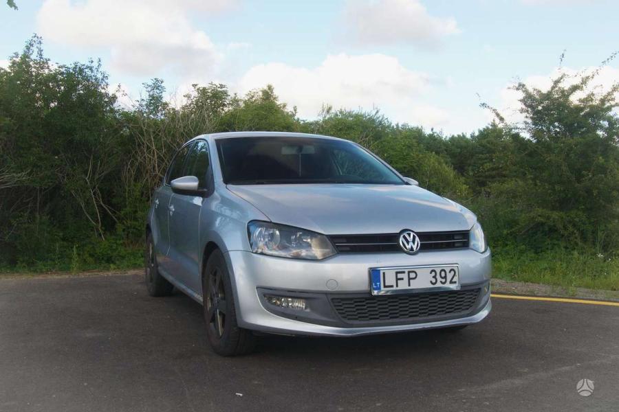 Pelēks Volkswagen Polo 2011 Klaipėda, ar dzinēja tilpumu 1.60 L un nobraukumu 260 tūkst. km par 2800 €, foto 3 vietnē AUTOMOTO.COM.LV