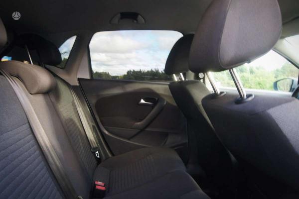 Volkswagen Polo 2011 Klaipėda vietnē Pelēks Volkswagen Polo 2011 Klaipėda, ar dzinēja tilpumu 1.60 L un nobraukumu 260 tūkst. km par 2800 €, foto 7 vietnē AUTOMOTO.COM.LV