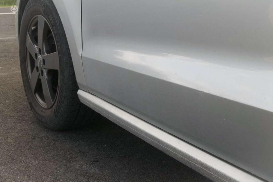 Pelēks Volkswagen Polo 2011 Klaipėda, ar dzinēja tilpumu 1.60 L un nobraukumu 260 tūkst. km par 2800 €, foto 13 vietnē AUTOMOTO.COM.LV