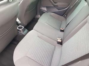 Pelēks Volkswagen Polo 2011 Šauļi, ar dzinēja tilpumu 1.20 L un nobraukumu 260 tūkst. km par 2950 €, foto 12 vietnē AUTOMOTO.COM.LV