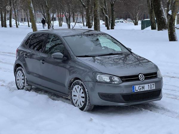 Pelēks Volkswagen Polo 2012 Klaipėda, ar dzinēja tilpumu 1.20 L un nobraukumu 193 tūkst. km par 3350 €, foto 1 vietnē AUTOMOTO.COM.LV
