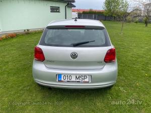 Pelēks Volkswagen Polo 2012 Tallina, ar dzinēja tilpumu 1.60 L un nobraukumu 260 tūkst. km par 3250 €, foto 7 vietnē AUTOMOTO.COM.LV
