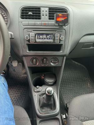 Pelēks Volkswagen Polo 2012 Tallina, ar dzinēja tilpumu 1.40 L un nobraukumu 135 tūkst. km par 5100 €, foto 9 vietnē AUTOMOTO.COM.LV