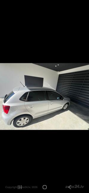 Grey Volkswagen Polo 2012 in Tallinn, with an engine capacity of 1.40 L and mileage of 135 thousand km for 5400 €, photo 7 on AUTOMOTO.COM.LV