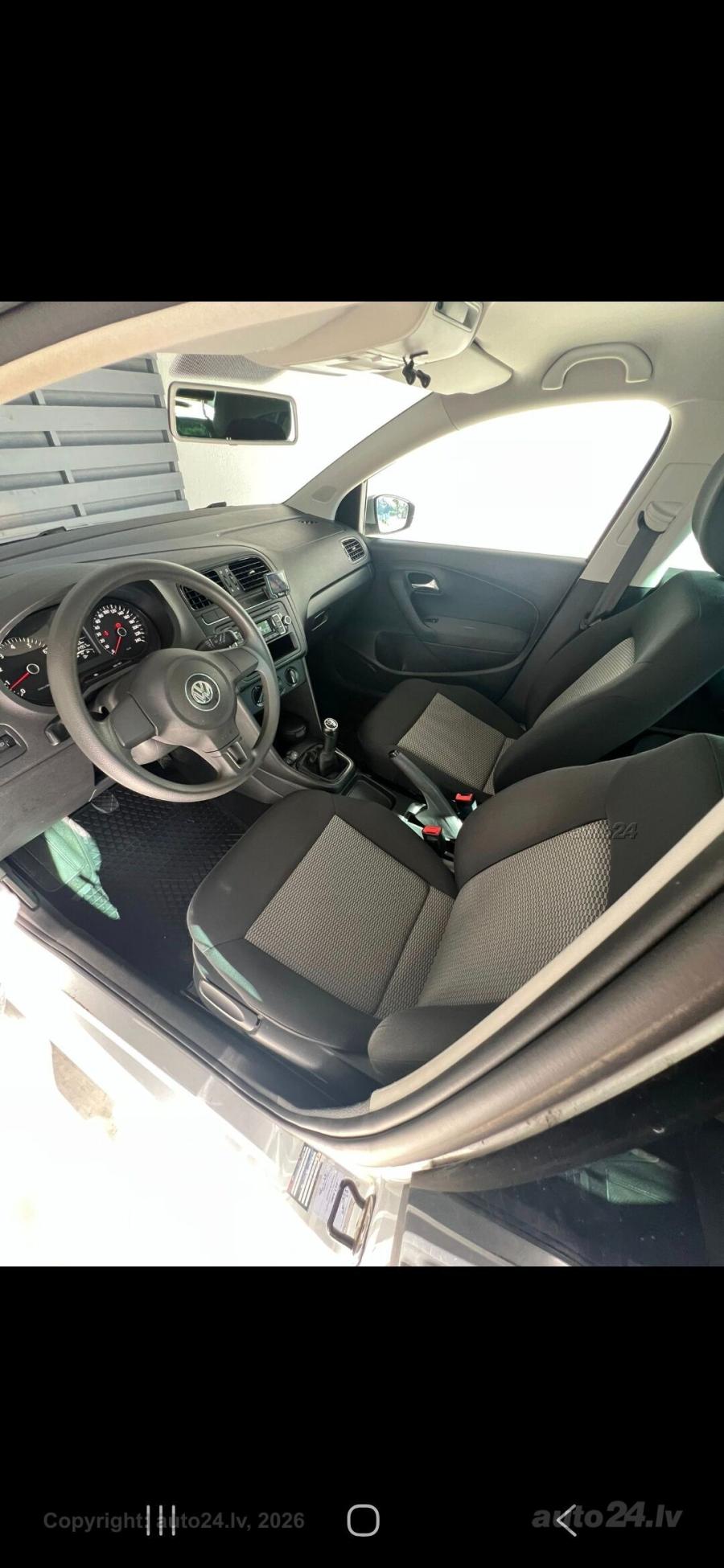 Grey Volkswagen Polo 2012 in Tallinn, with an engine capacity of 1.40 L and mileage of 135 thousand km for 5400 €, photo 13 on AUTOMOTO.COM.LV