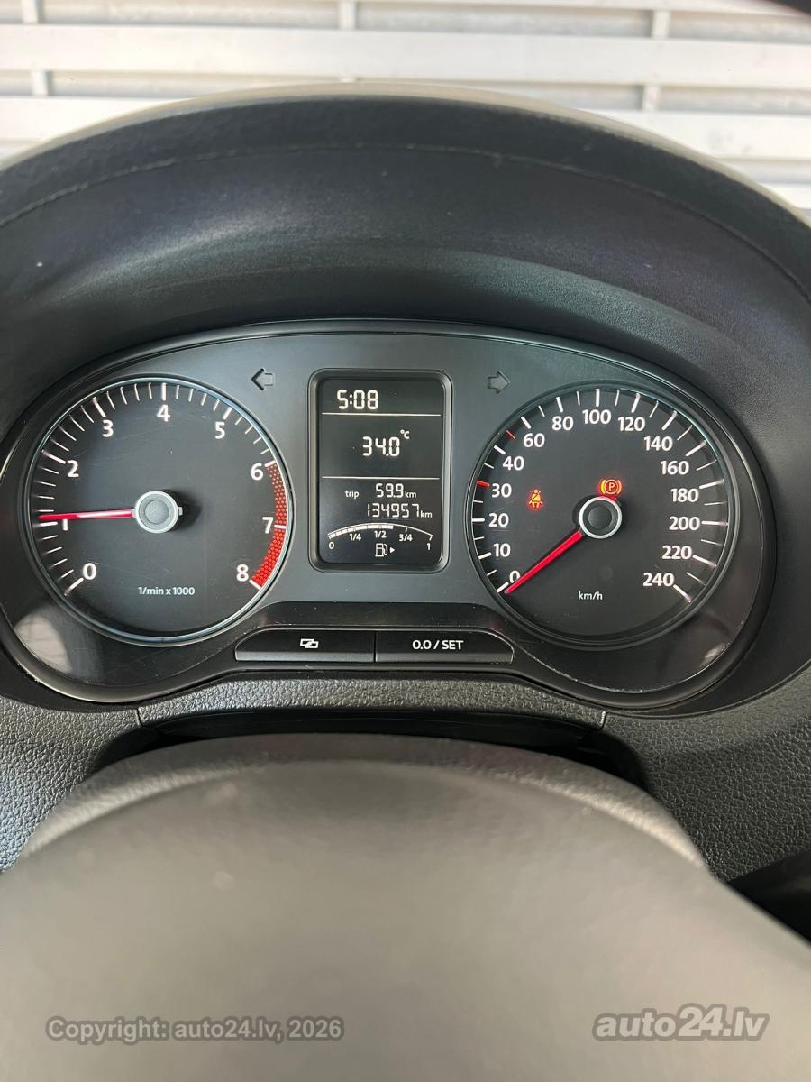 Grey Volkswagen Polo 2012 in Tallinn, with an engine capacity of 1.40 L and mileage of 135 thousand km for 5400 €, photo 20 on AUTOMOTO.COM.LV