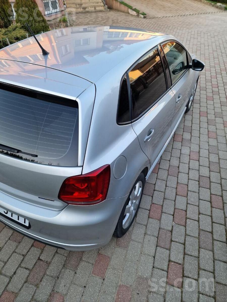 Grey Volkswagen Polo 2012 in Riga, with an engine capacity of 1.20 L and mileage of 318 thousand km for 3150 €, photo 8 on AUTOMOTO.COM.LV