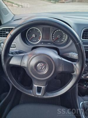 Grey Volkswagen Polo 2012 in Riga, with an engine capacity of 1.20 L and mileage of 318 thousand km for 3150 €, photo 25 on AUTOMOTO.COM.LV