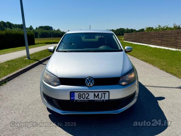 Grey Volkswagen Polo 2012 in Tallinn, with an engine capacity of 1.20 L and mileage of 176 thousand km for 3800 €, photo 2 on AUTOMOTO.COM.LV