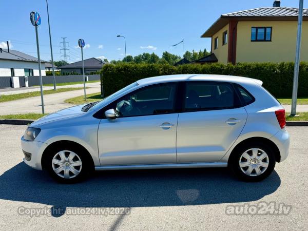Grey Volkswagen Polo 2012 in Tallinn, with an engine capacity of 1.20 L and mileage of 176 thousand km for 3800 €, photo 4 on AUTOMOTO.COM.LV