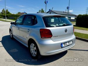 Pelēks Volkswagen Polo 2012 Tallina, ar dzinēja tilpumu 1.20 L un nobraukumu 176 tūkst. km par 3800 €, foto 9 vietnē AUTOMOTO.COM.LV