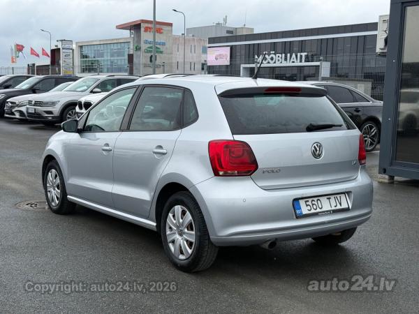 Grey Volkswagen Polo 2012 in Tallinn, with an engine capacity of 1.40 L and mileage of 135 thousand km for 4990 €, photo 4 on AUTOMOTO.COM.LV
