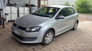 Pelēks Volkswagen Polo 2012 Rīga, ar dzinēja tilpumu 1.20 L un nobraukumu 220 tūkst. km par 2700 €, foto  vietnē AUTOMOTO.COM.LV