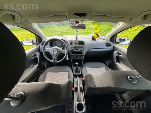 Pelēks Volkswagen Polo 2012 Valka, ar dzinēja tilpumu 1.20 L un nobraukumu 222 tūkst. km par 2500 €, foto 6 vietnē AUTOMOTO.COM.LV