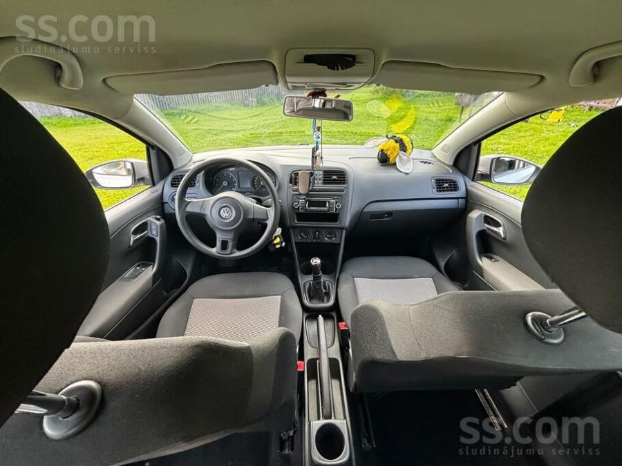 Pelēks Volkswagen Polo 2012 Valka, ar dzinēja tilpumu 1.20 L un nobraukumu 222 tūkst. km par 2500 €, foto 7 vietnē AUTOMOTO.COM.LV