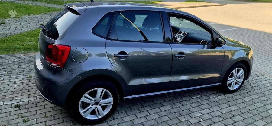 Pelēks Volkswagen Polo 2012 Tauragė, ar dzinēja tilpumu 1.60 L un nobraukumu 270 tūkst. km par 4900 €, foto 12 vietnē AUTOMOTO.COM.LV
