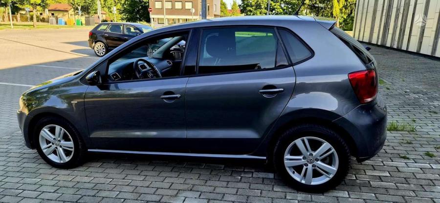 Pelēks Volkswagen Polo 2012 Tauragė, ar dzinēja tilpumu 1.60 L un nobraukumu 270 tūkst. km par 4900 €, foto 15 vietnē AUTOMOTO.COM.LV