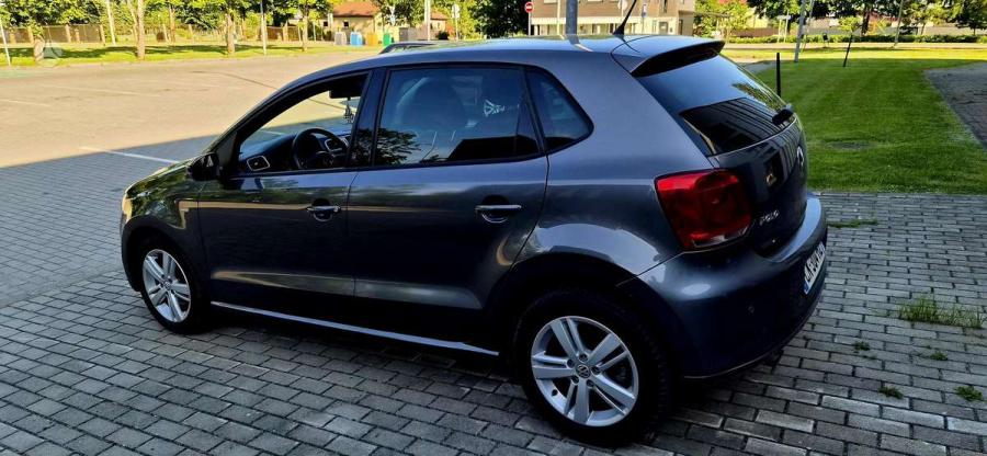 Pelēks Volkswagen Polo 2012 Tauragė, ar dzinēja tilpumu 1.60 L un nobraukumu 270 tūkst. km par 4900 €, foto 16 vietnē AUTOMOTO.COM.LV